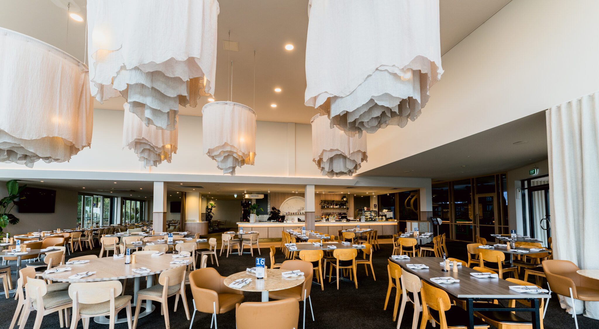 Flagstaff Hotel - Bistro, bar and beer garden in Darlington, Adelaide